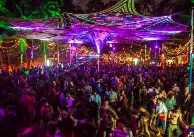 Nightlife in Goa: Best Nightclubs, Pubs, Raves & Beach Parties in Goa ...