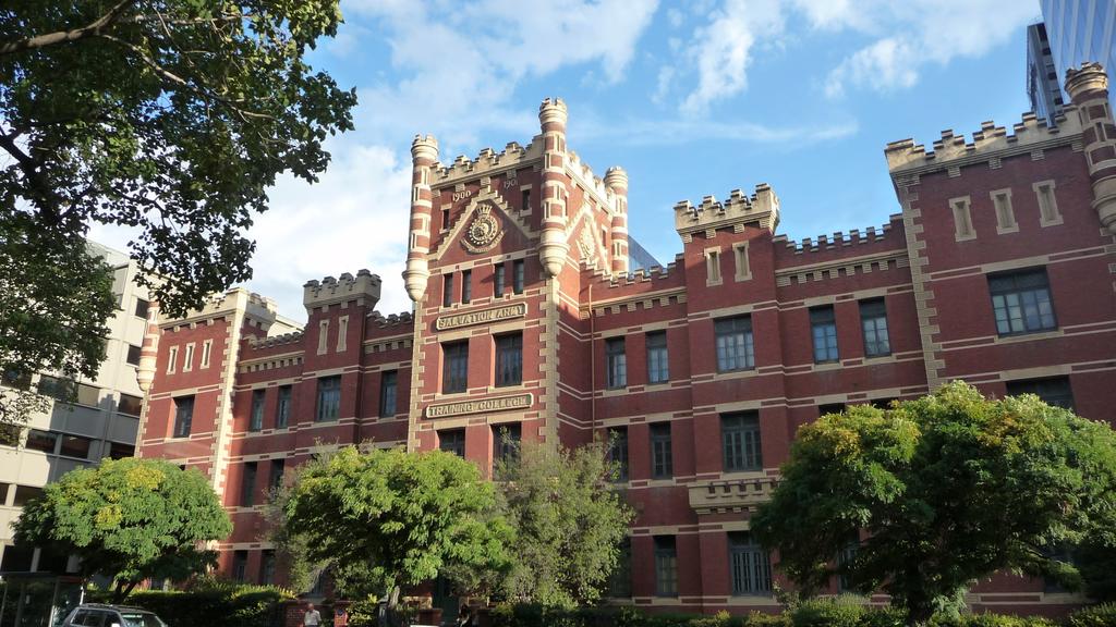 The 5 Best Backpacker Hostels in Melbourne, Australia - Global ...