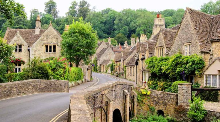 12 Unique Places to Visit in the UK for Your Bucket List