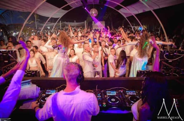 My Tips for Enjoying Goa's New Year Parties